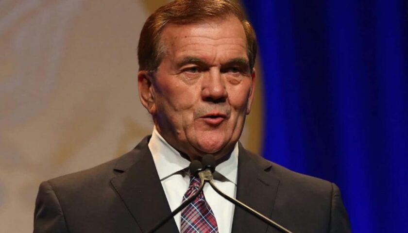 Former Bush DHS Secretary Tom Ridge endorses Biden - CNN Central
